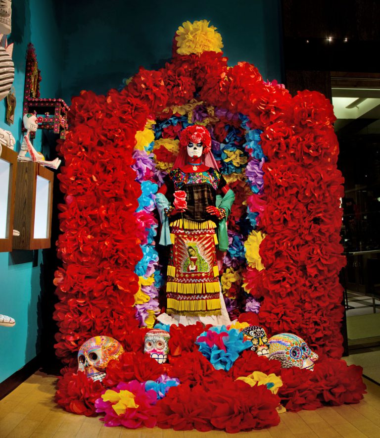 Behind the Scenes: Retablos Fit for an Icon | BEYONDbones